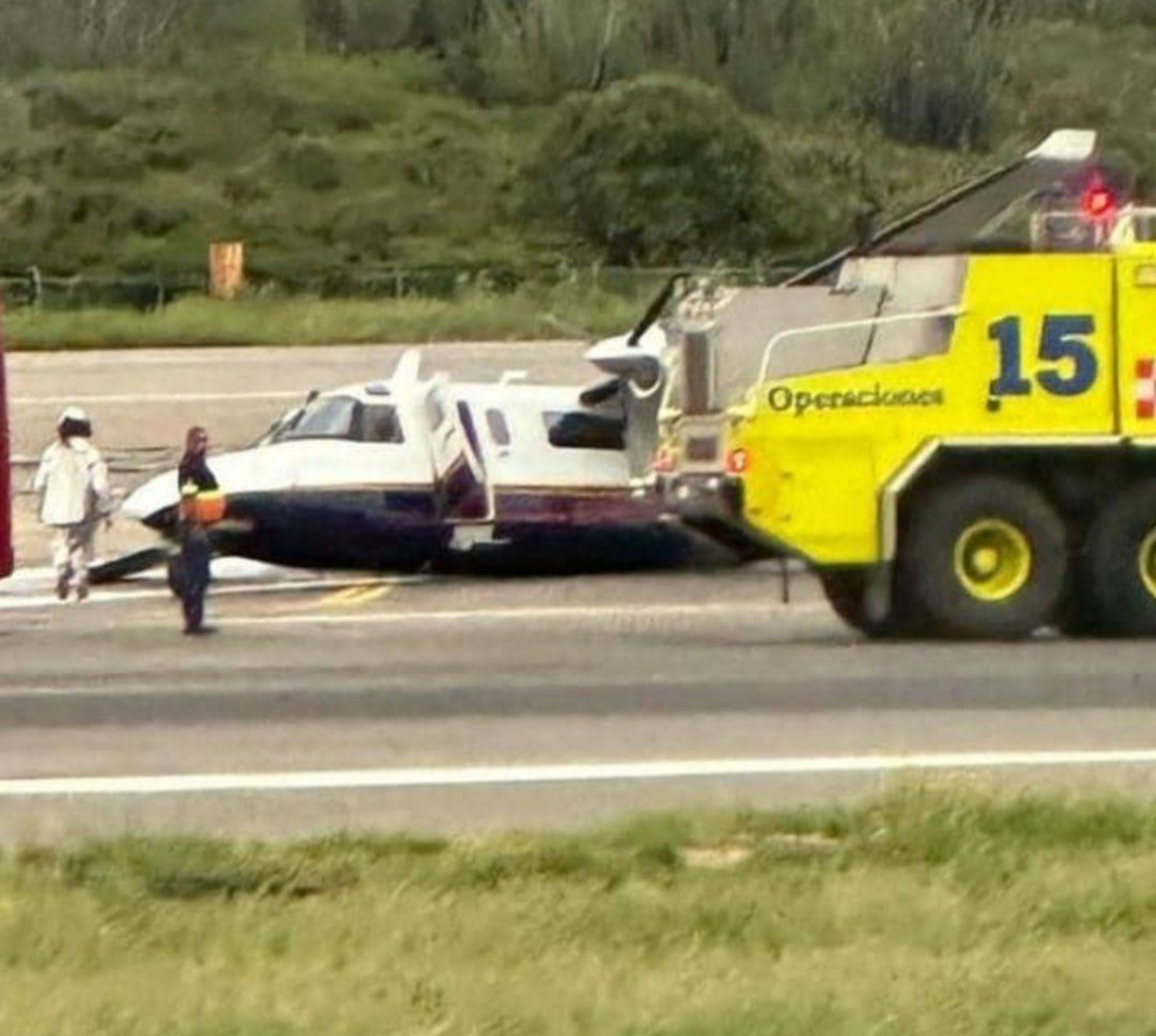 Landing gear collapsed - Aeropeep