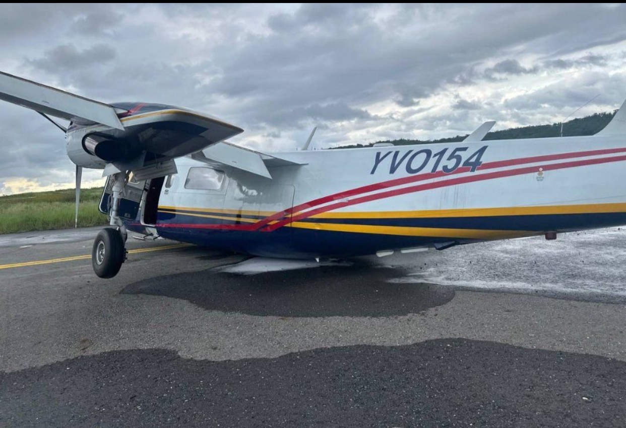 Landing gear collapsed - Aeropeep